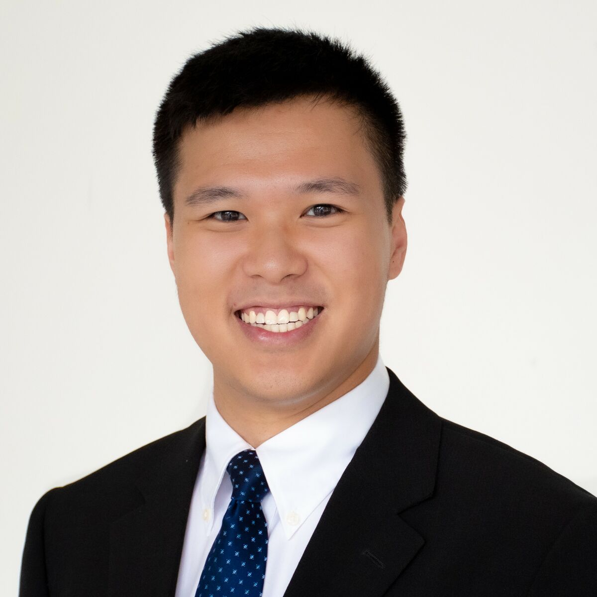 File:Tony Wang headshot SQUARE.jpg - WikiAnesthesia